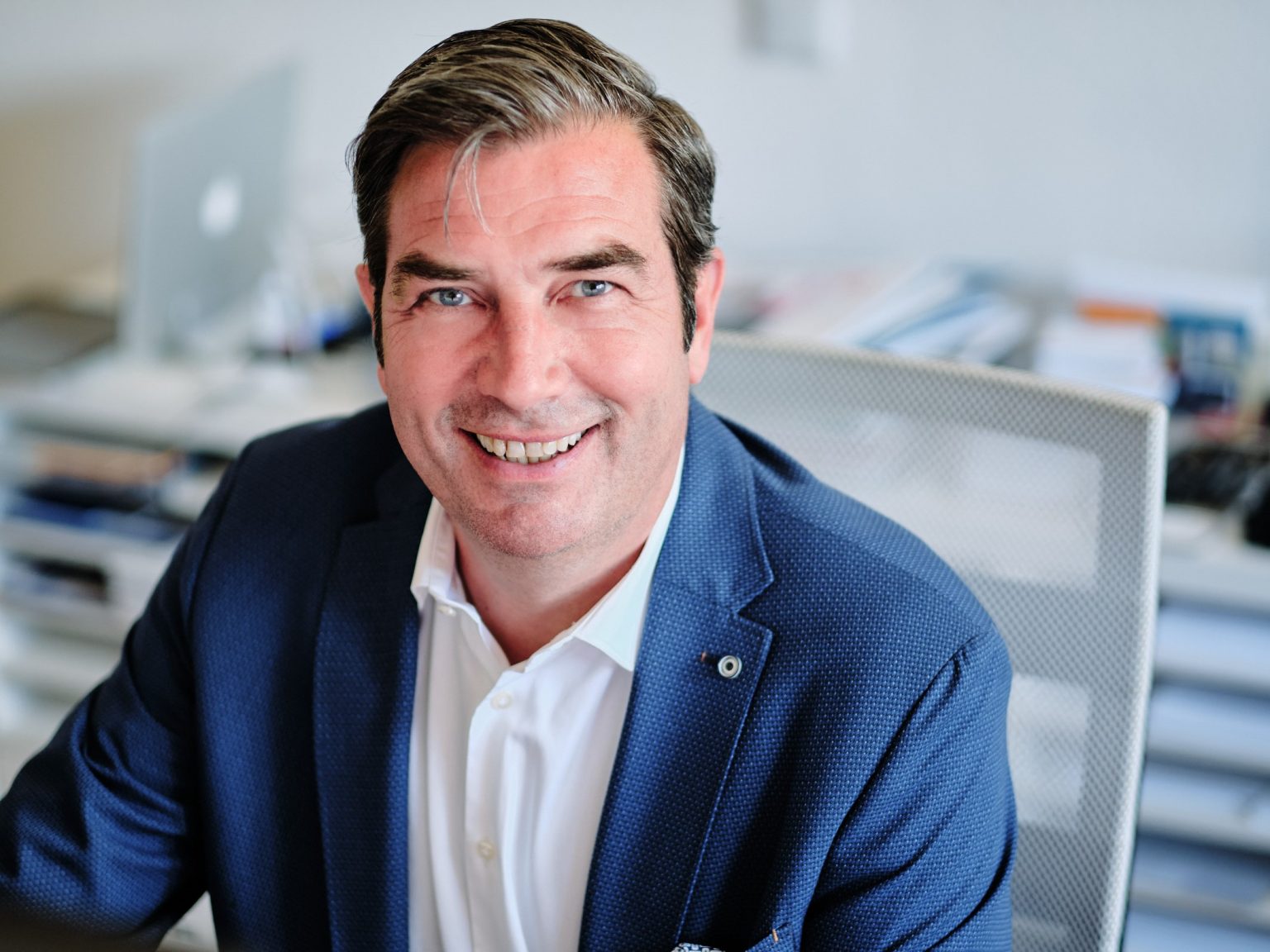 Ich unterstütze Thomas Deuschle… – Thomas Deuschle